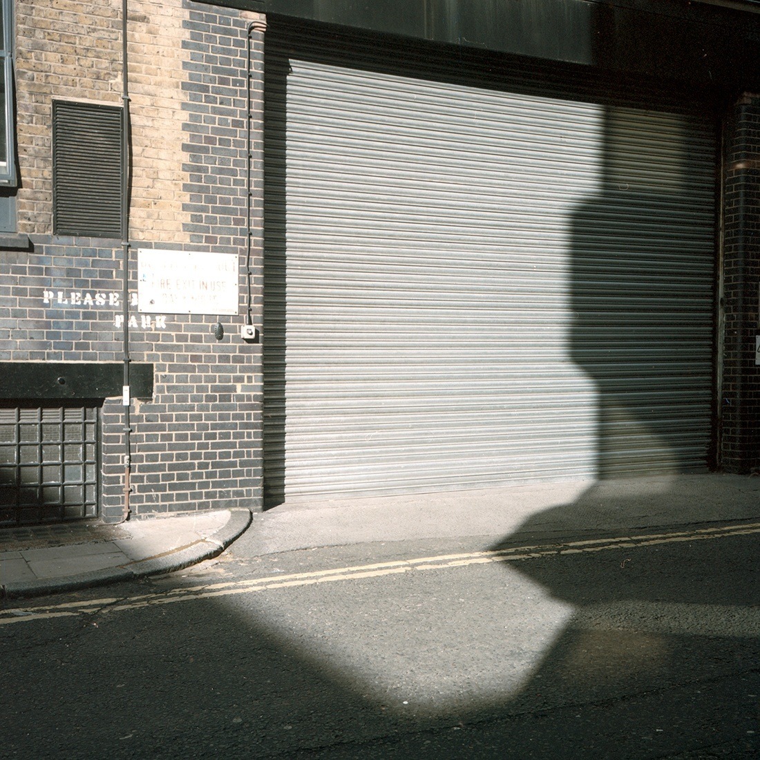 London by Tomas Cambas | Buy Art Online | Rise Art