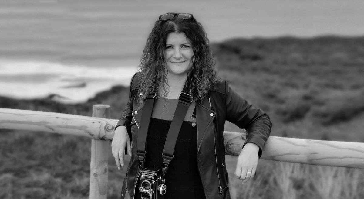 Anna Bush, Artist | Contemporary Art for Sale | Rise Art