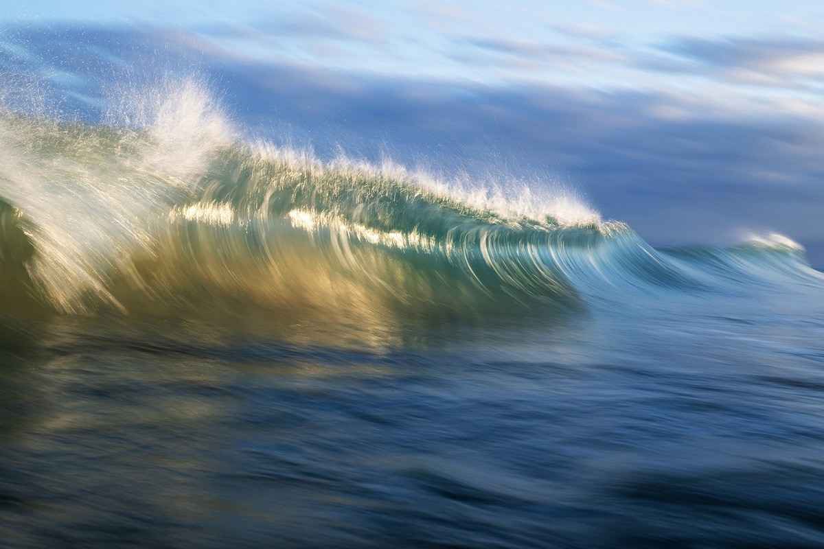 INCANDESCENT par Andrew Lever | Acheter de l'art en ligne | Rise Art