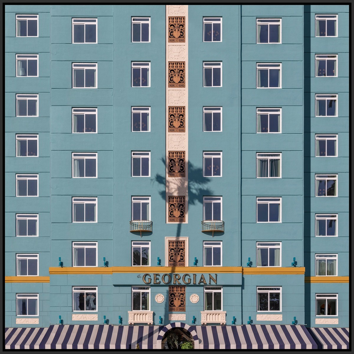 LA Tapestry I – Oceanfront Splendor von Paul Brouns | Kunst online ...