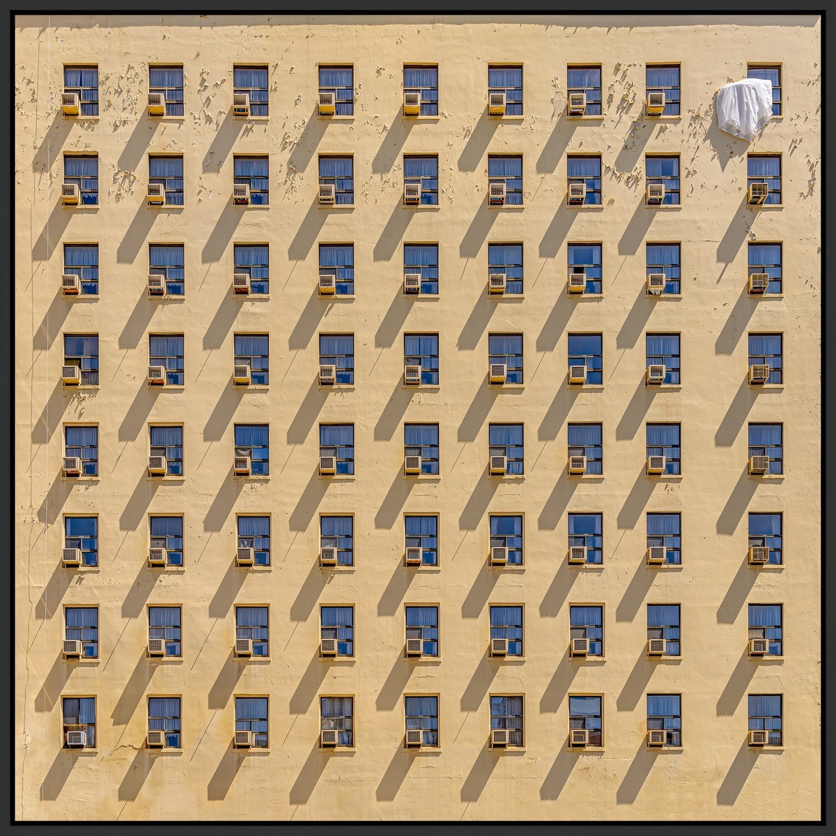 Synchronized Breathing by Paul Brouns | Buy Art Online | Rise Art