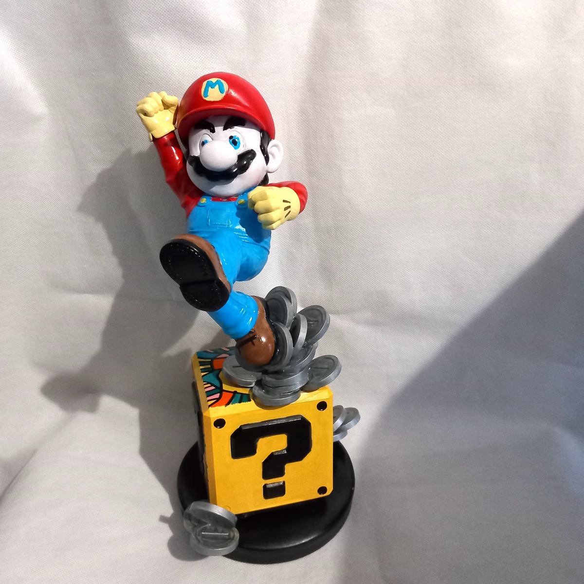 Stozland© Supermario happy on the cube by Stoz | Buy Art Online | Rise Art
