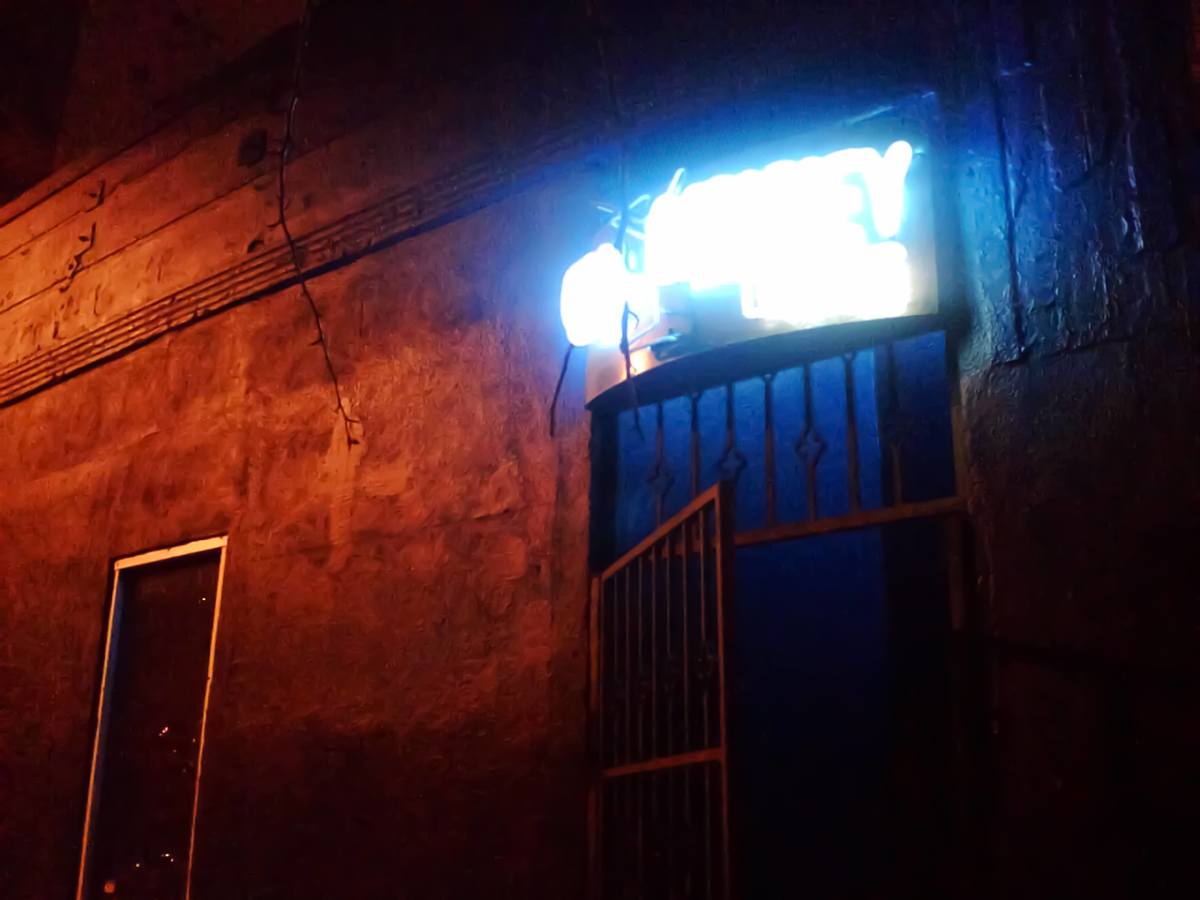 Untitled (Blue Light) I par Jaykoe | Acheter de l'art en ligne | Rise Art